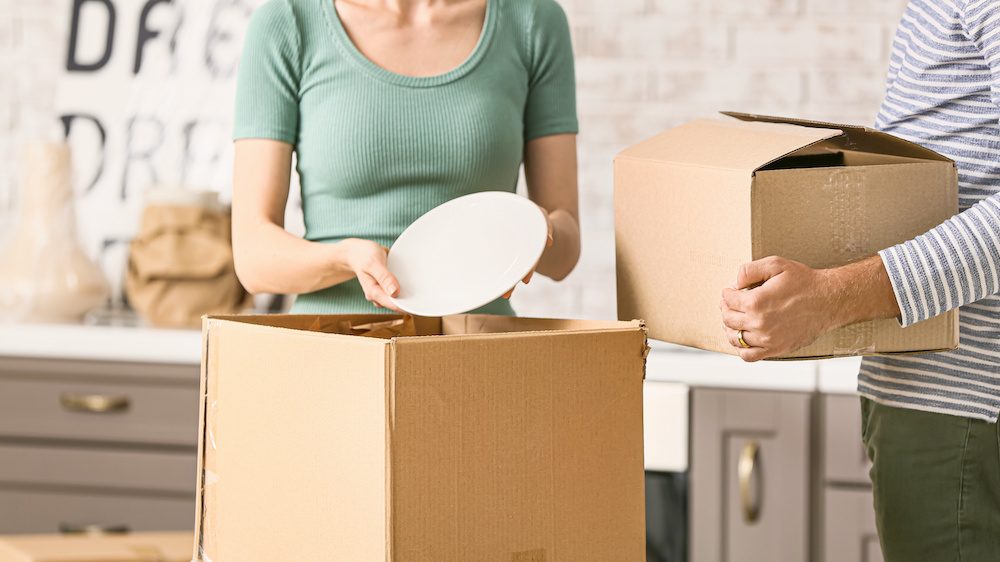 How to Pack Kitchen Items for Your Move | Mustang Moving
