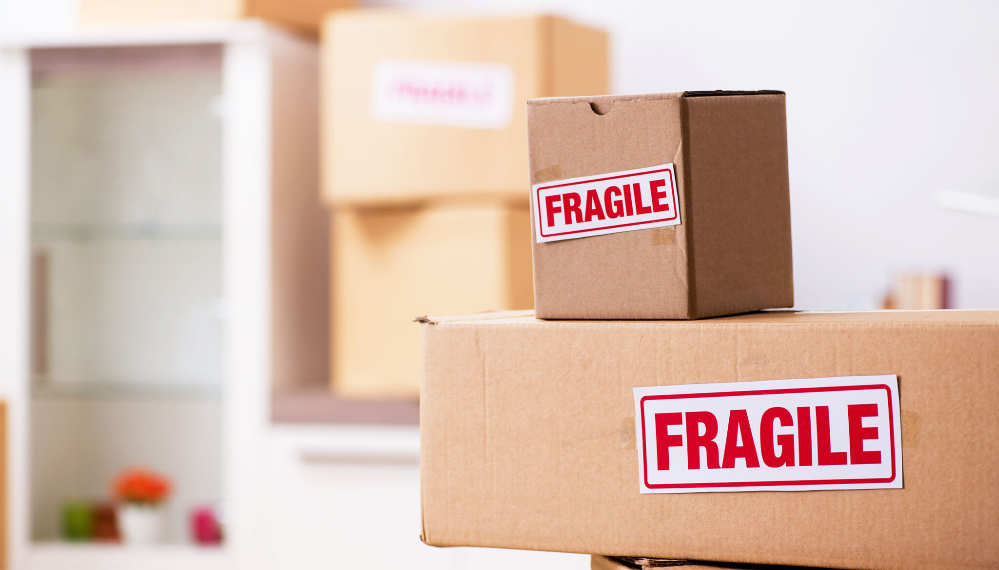 How to Pack Fragile Items & Light Fixtures Safely