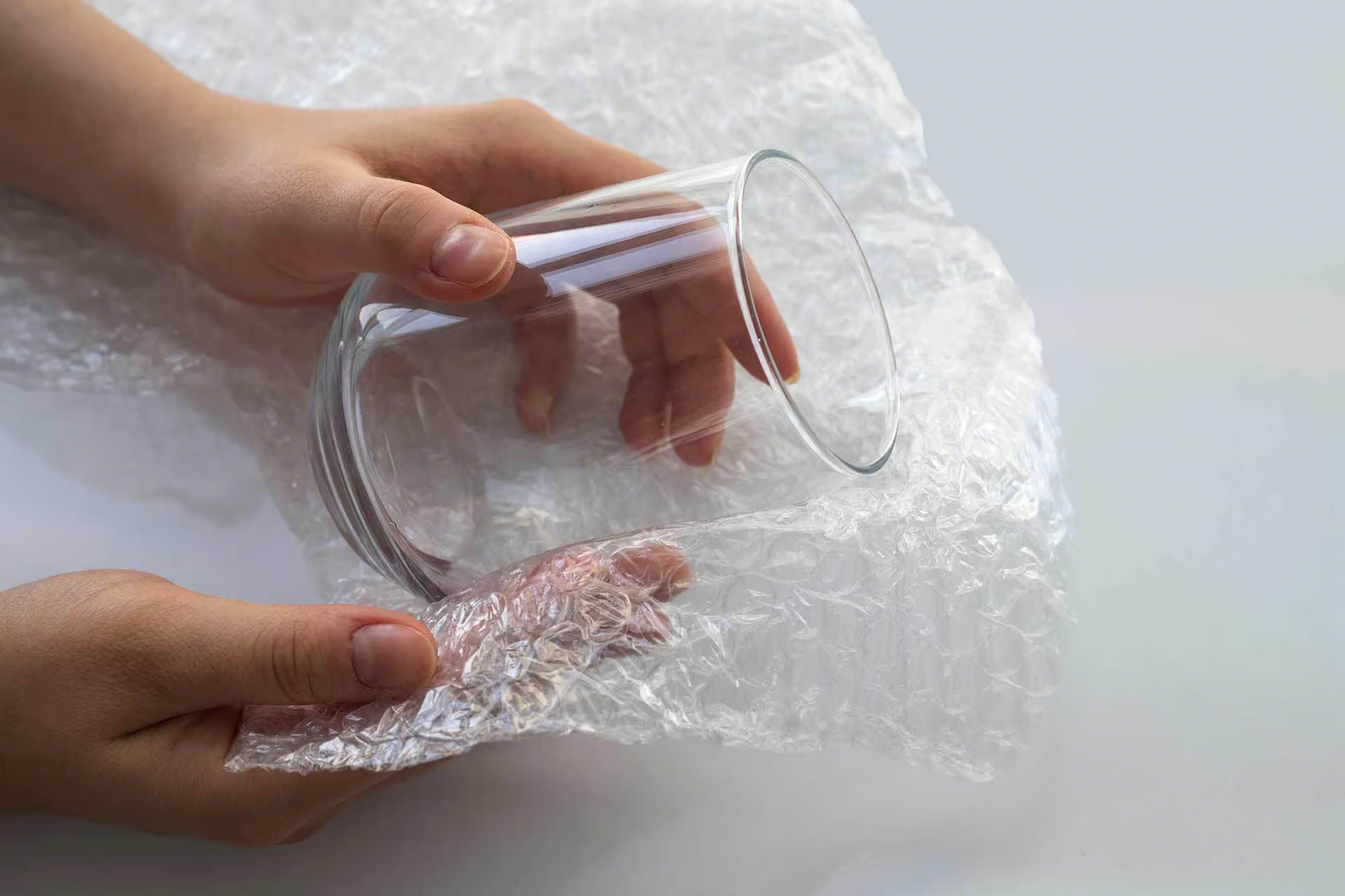 Paper Packing vs. Bubble Wrap: Best Ways to Protect Items